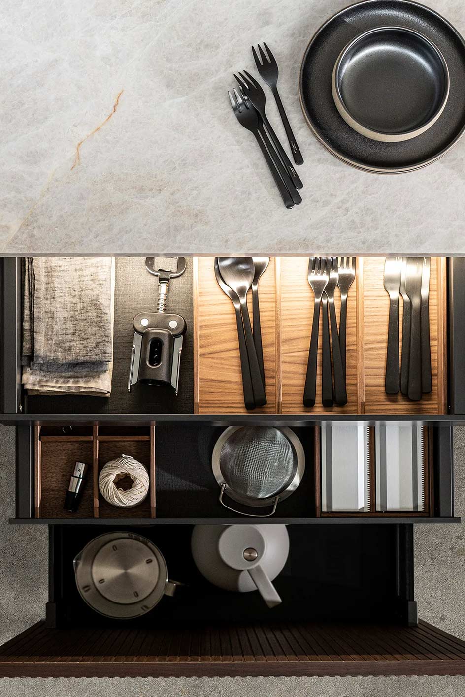 Bossa Concrete | Leicht Kitchens | Townhouse Design